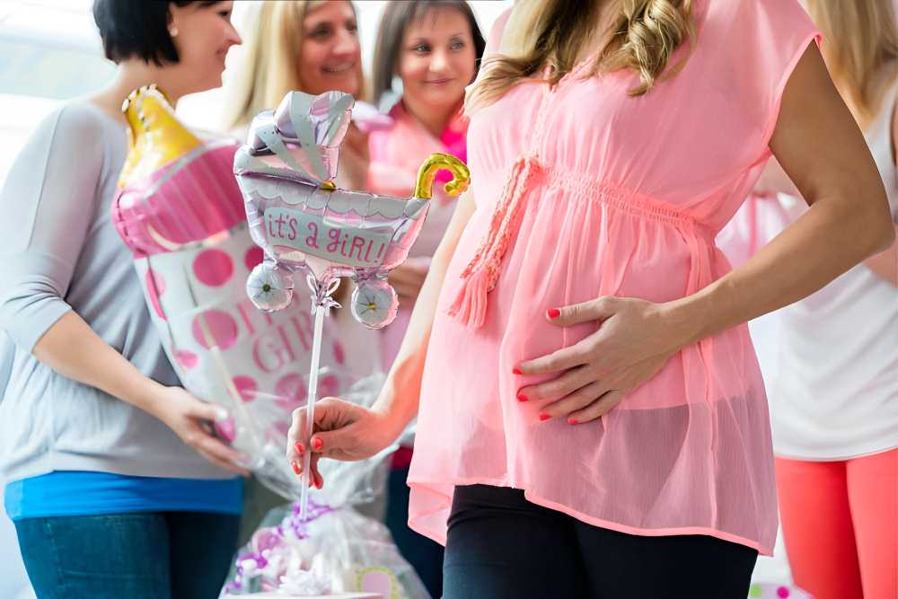 Baby Shower: Πώς να οργανώσεις το πιο παιχνιδιάρικο Party